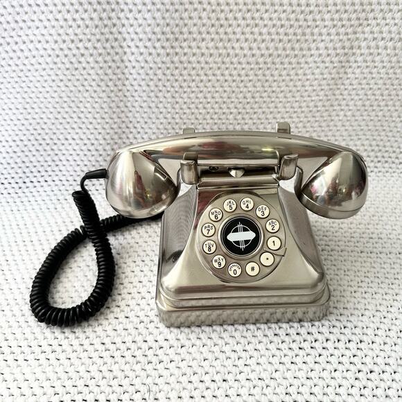 Crosley | Cell Phones & Accessories | Crosley Cr 62 Silver Kettle Retro ...